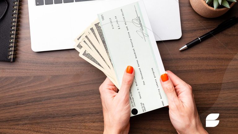 Passo a passo: Como preencher um cheque sem errar - Fineasier