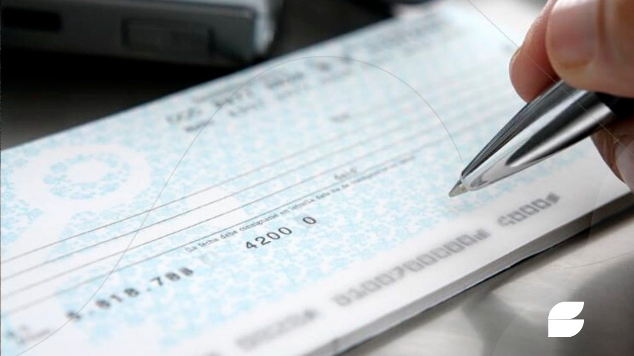 Passo a passo: Como preencher um cheque sem errar - Fineasier