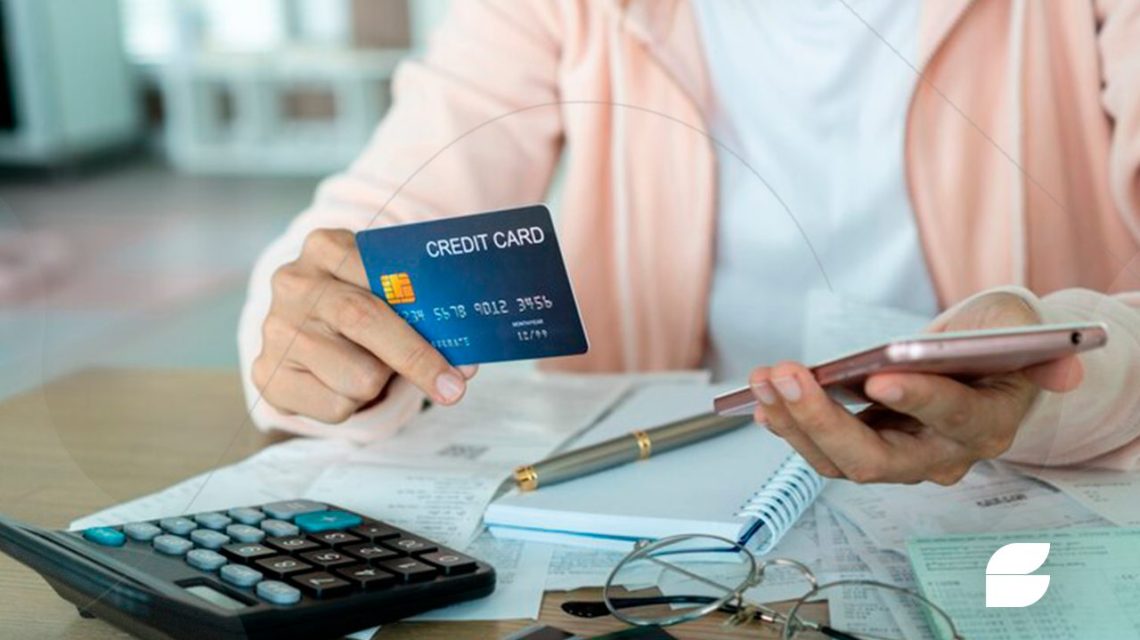How to Withdraw Money from a Credit Card: A Comprehensive Guide - Fineasier